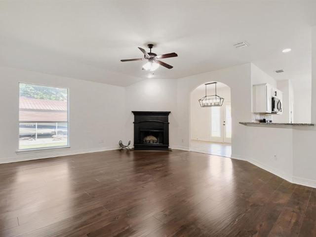 910 W Bois D Arc Street