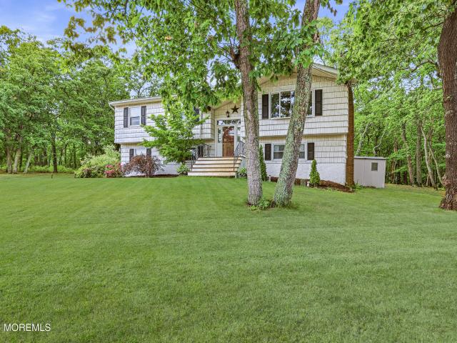 910 Woodlane Road