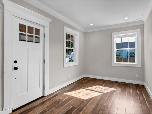 910 Walnut Street
