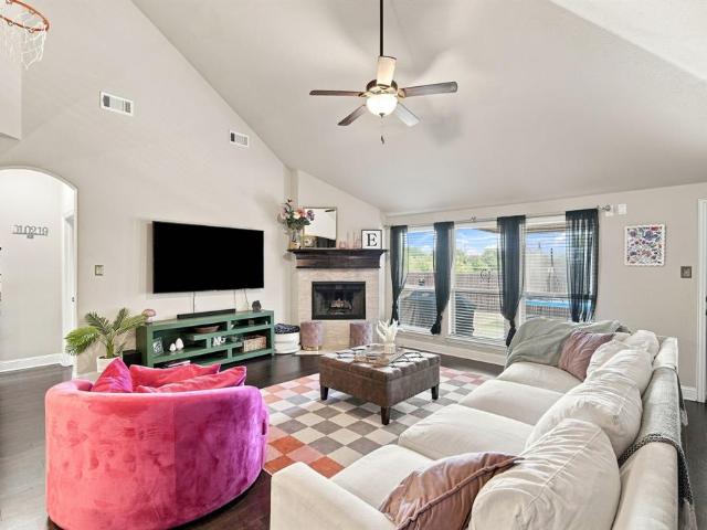 910 Westminster Drive