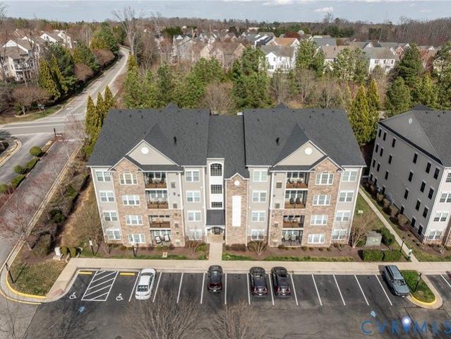 910 Westwood Village Way Unit 402, Midlothian, VA 23114