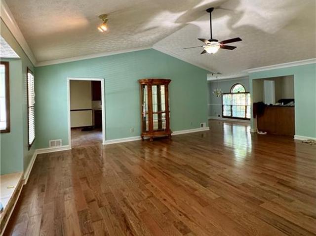 910 Thousand Oaks Dr, Lawrenceville, GA 30043 | MLS #7759 | Compass
