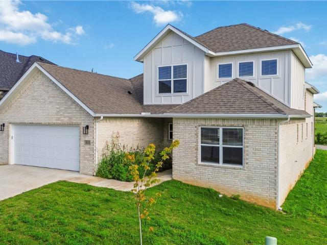 910 Trestle Lane