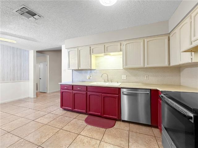 910 Twite Cir, Corpus Christi, TX 78418 | MLS #473437