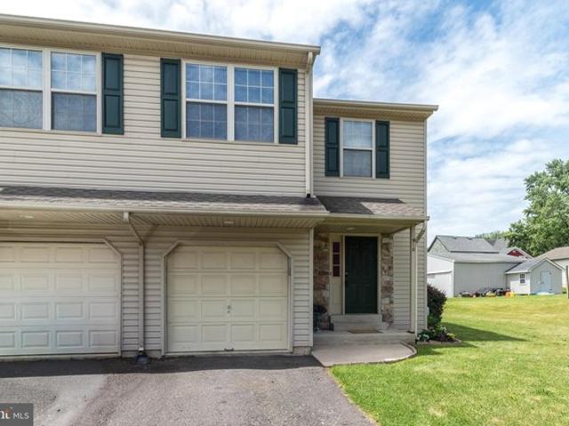 910 Vine St, Perkasie, PA 18944