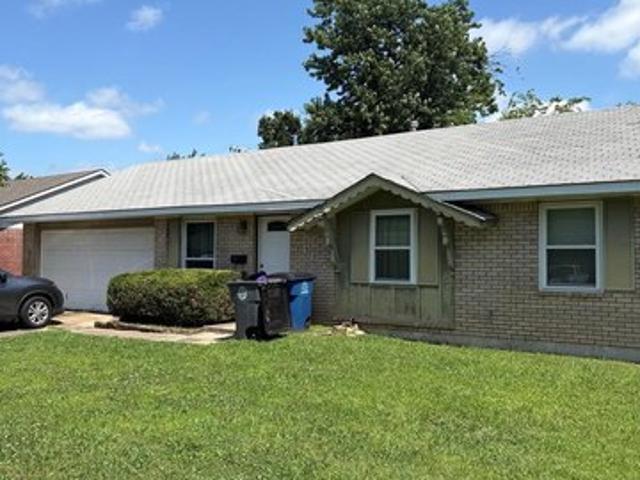 9115 E 46th Pl, Tulsa, OK 74145