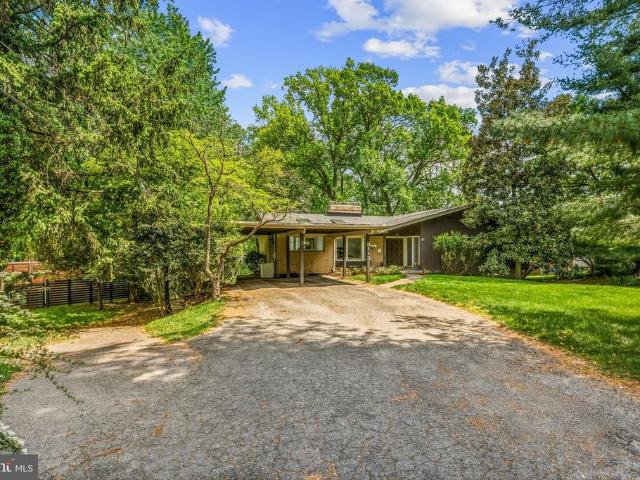 9115 Levelle Drive