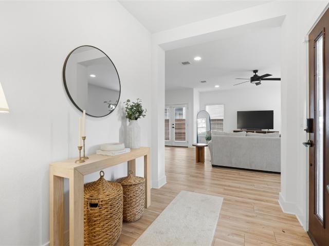9115 Looksee Ln, Austin, TX 78744 | MLS #5984 | Compass