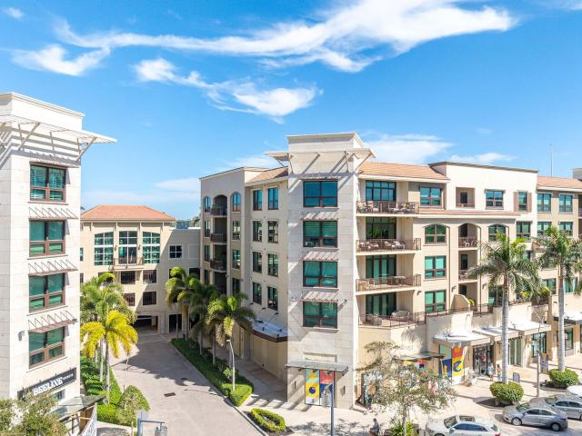 9115 Strada Place, 5414, Naples, US, FL