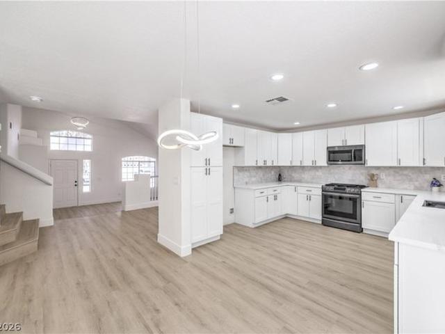 9115 Sangria Ln, Las Vegas, NV 89147