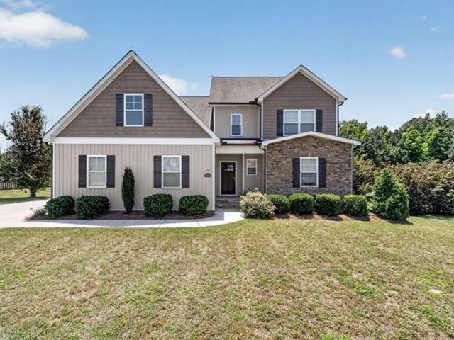 9116 Ashton Glen Dr, Zebulon, NC 27597