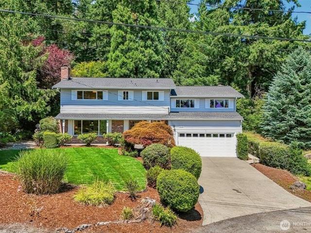 9116 SE 72nd Pl, Mercer Island, WA 98040