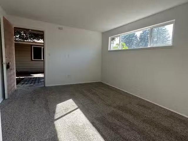 9119 Kenwood Ave SW B 01 Colonial Court