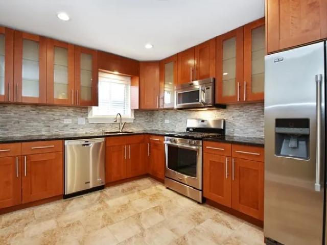 9119 Lincoln Court # 204