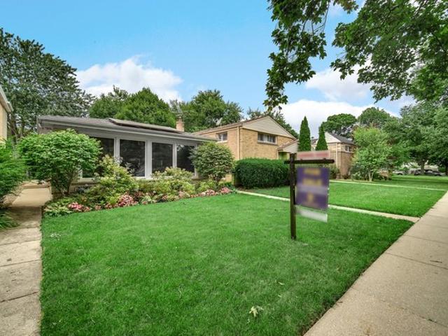 9110 Forestview Rd, Evanston, IL 60203