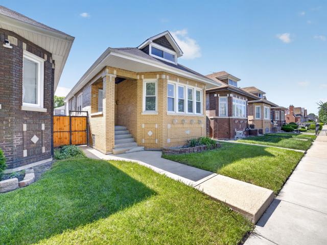 9112 S Aberdeen Street