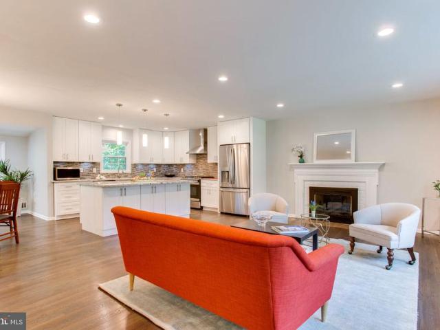 9112 Santayana Drive