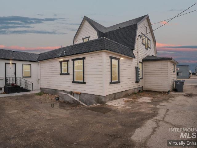 911 2nd St S, Nampa, ID 83651 | MLS #98973