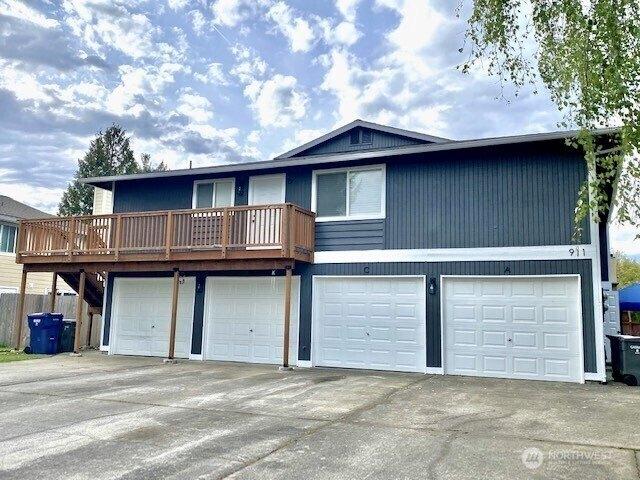 911 30th St NE, Auburn, WA 98002