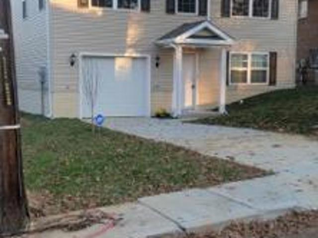 911 57th Pl, Fairmount Heights, MD 20743