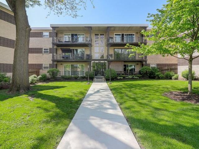 911 8th Ave Apt 5, La Grange, IL 60525