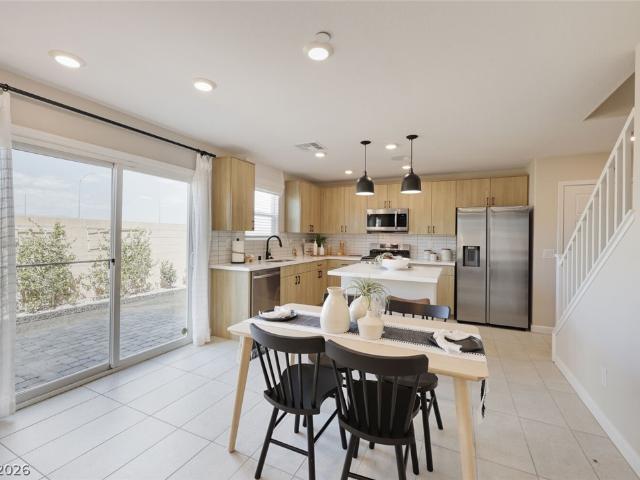 911 Cadence View Way