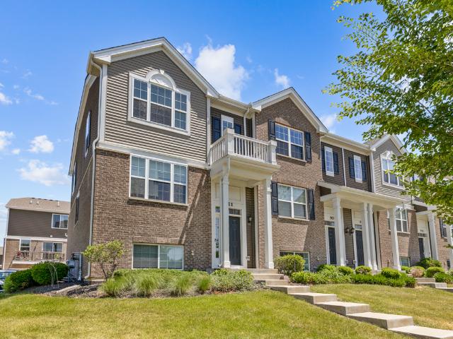 911 Charlton Lane
