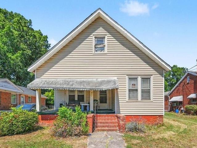 911 Alma St, Durham, NC 27703