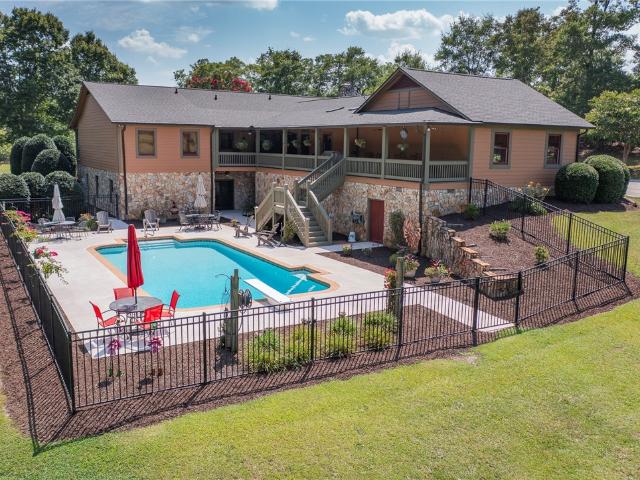 911 Austin Road