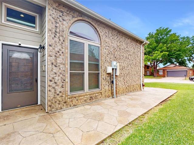 911 Azalia Drive