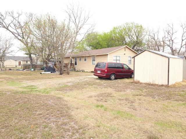 911 Brazos St