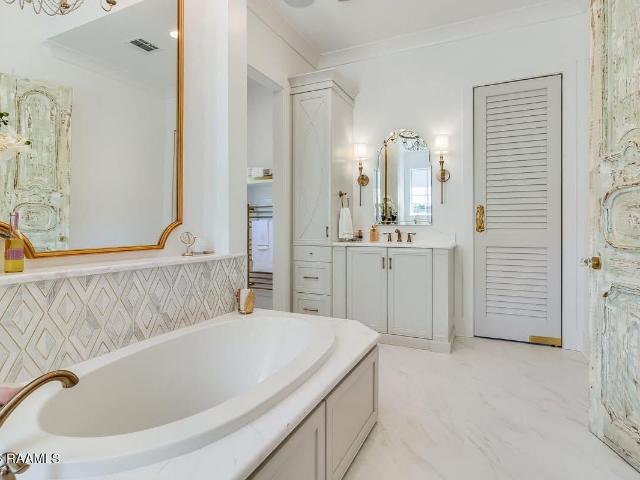 911 Breaux Rd, Lafayette, LA 70506 | MLS #RA2600000