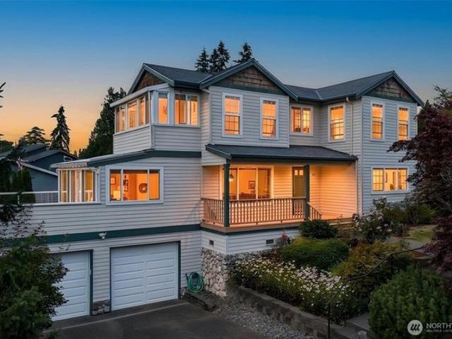 911 Brookmere St, Edmonds, WA 98020