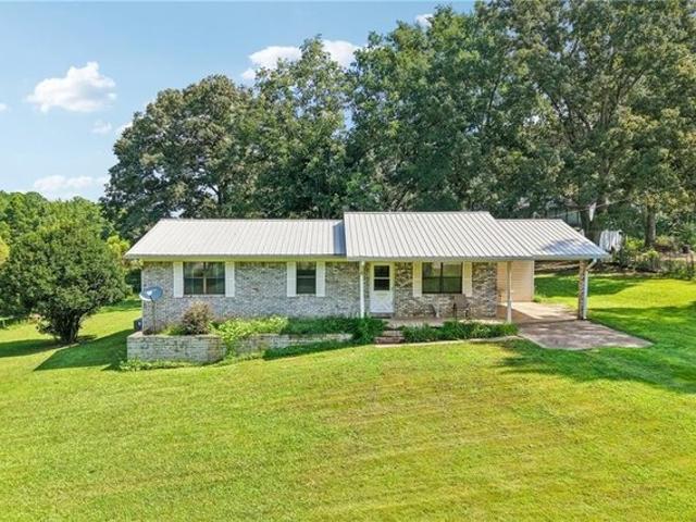 911 Grant Town Rd, Munford, AL 36268