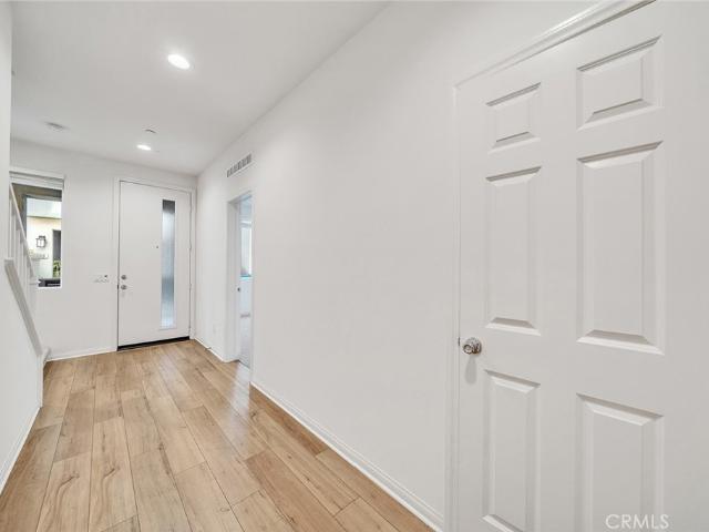 911 E 3rd