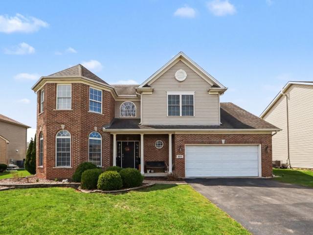 911 E Butterfield Circle