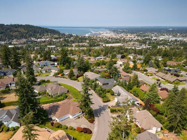911 E Pacificview Drive