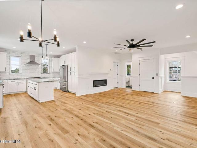 911 Fourth Street S # B