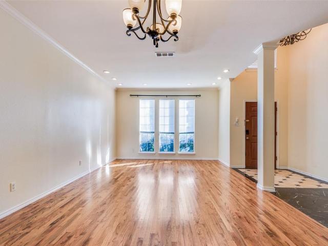 911 Harwood Court