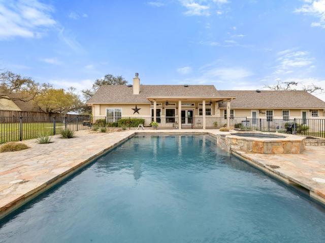 911 Oak Meadow Dr, Dripping Springs, TX 78620 | MLS #7228 | Compass