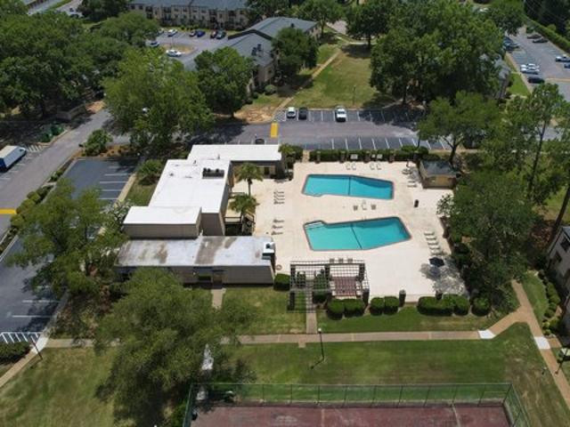 911 Old Manor Rd, Columbia, SC 29210