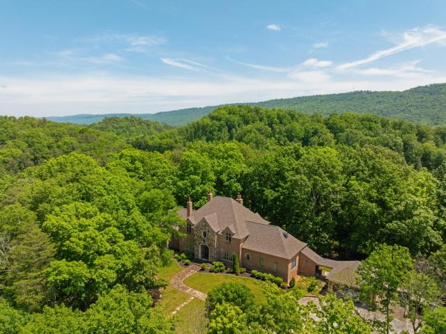 911 New England Road