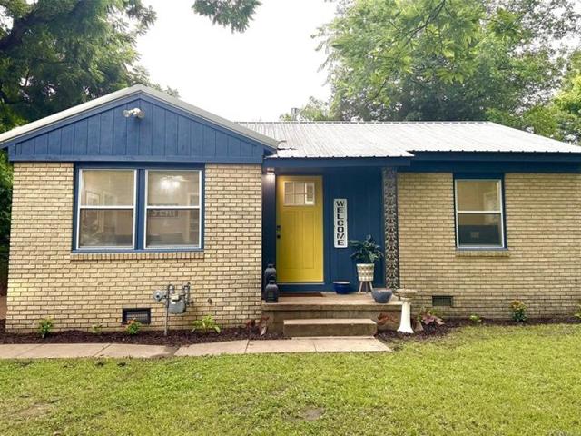 911 S Independence St, Sapulpa, OK 74066