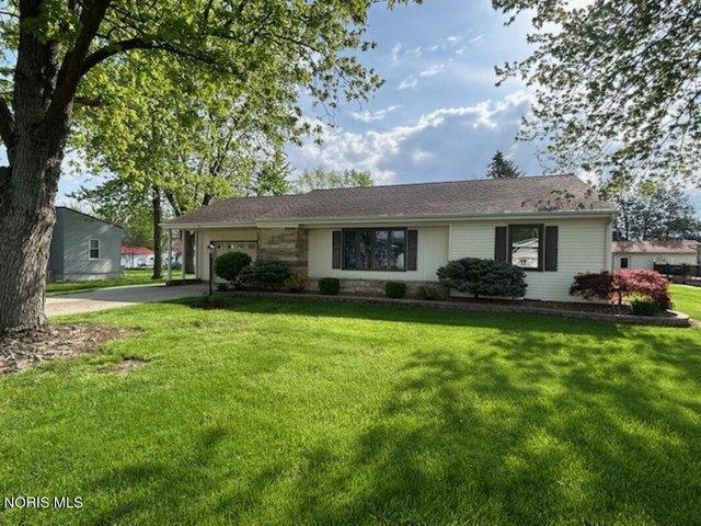 911 S Lynn St, Bryan, OH 43506