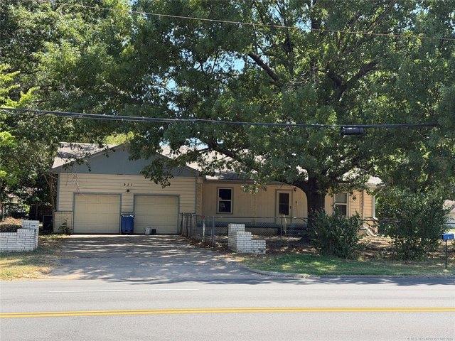 911 S McQuarrie Ave, Wagoner, OK 74467