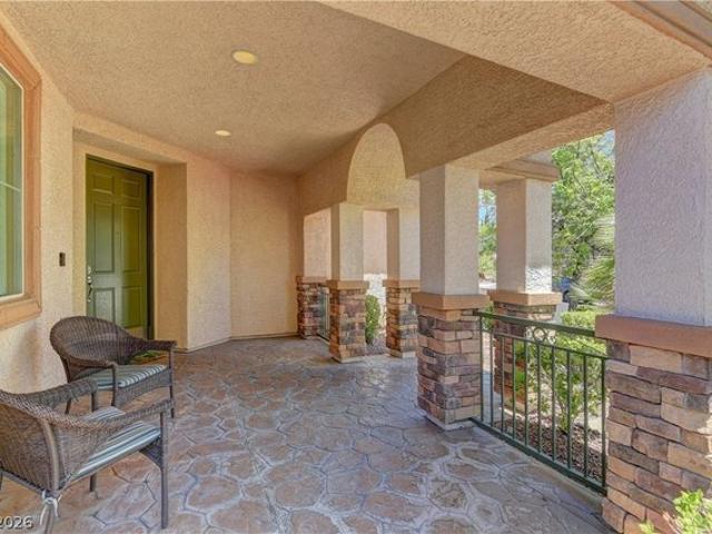 911 Roseberry Dr, Las Vegas, NV 89138