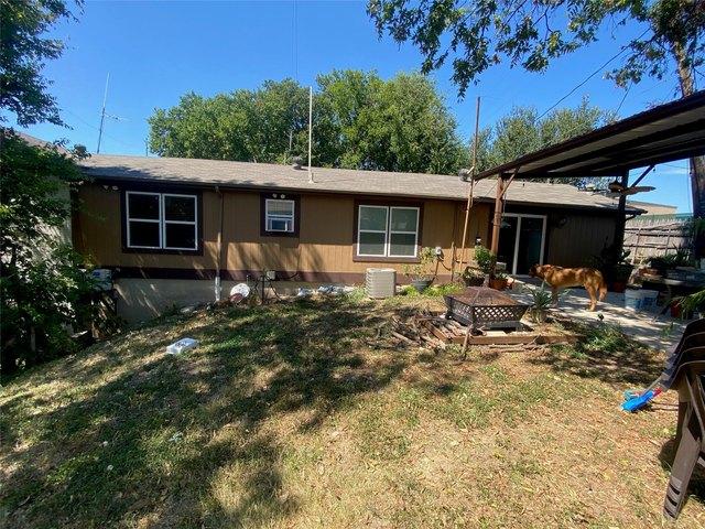 911 Rumfield Rd, White Settlement, TX 76108