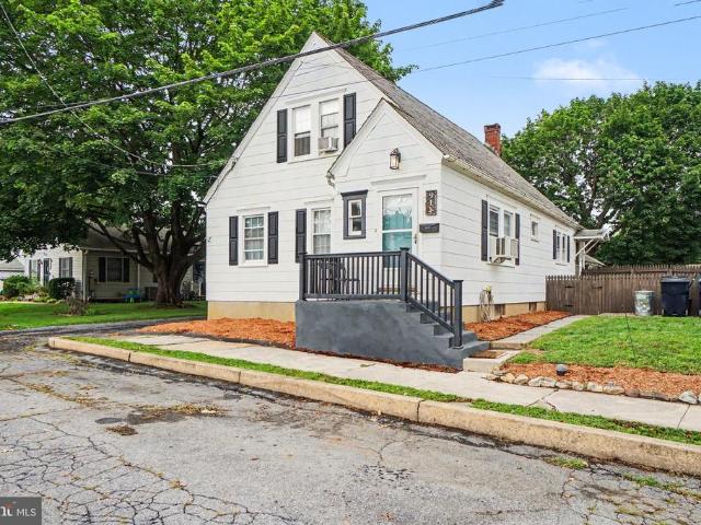 911 W Cherry Street