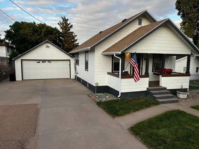 911 W E St, Ogallala, NE 69153