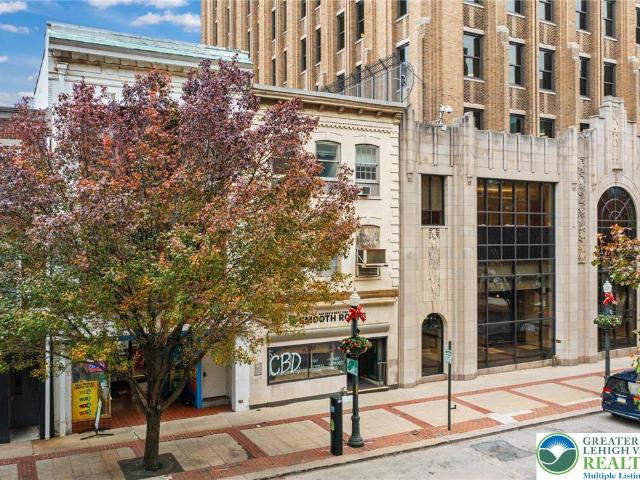 911 W Hamilton Street
